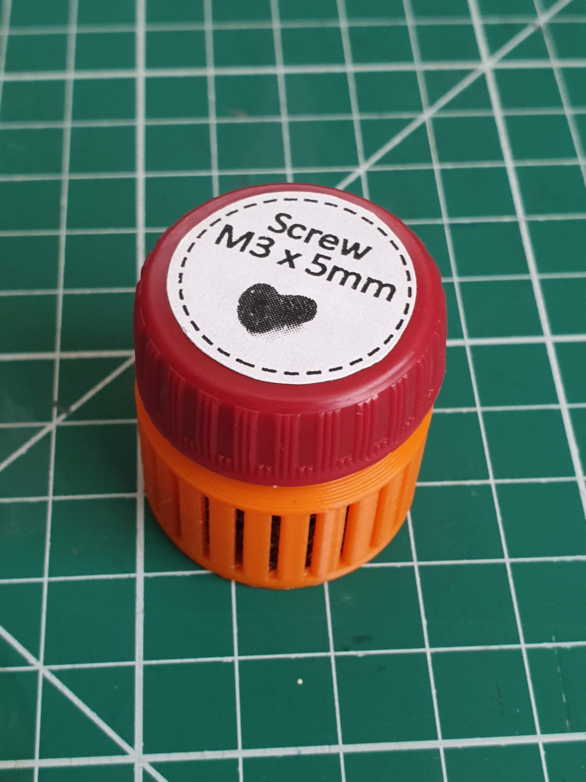 3D Printed Mini Container with PET Bottle Cap Size - TEST 3D PRINTS